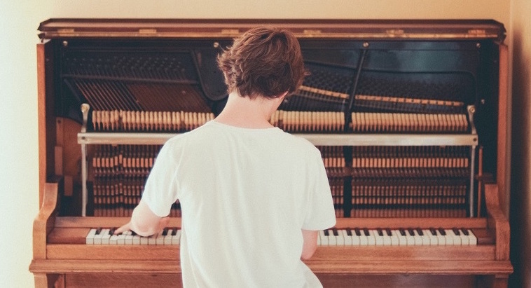 NICOLAS PEIRON - Echo Orange - EN